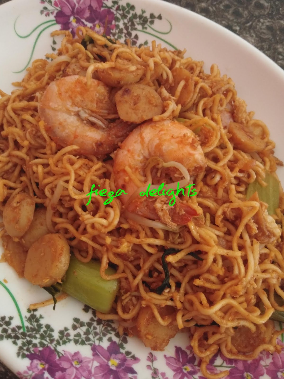 FIEZA DELIGHTS: MAGGI GORENG STEP BY STEP