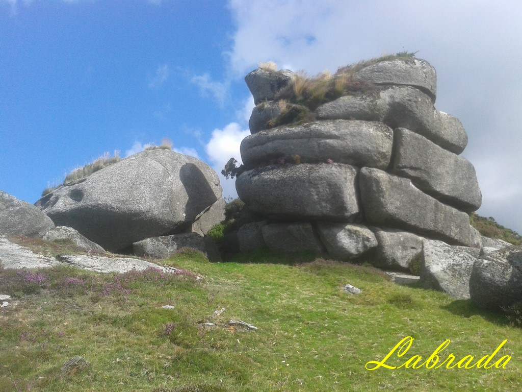 Labrada e os labradeses.: De Lavrada a Labrada, pasando por Laurada.