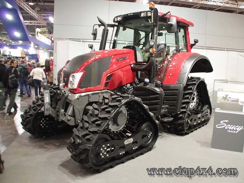 Tractors - Farm Machinery: Valtra Soucy Track