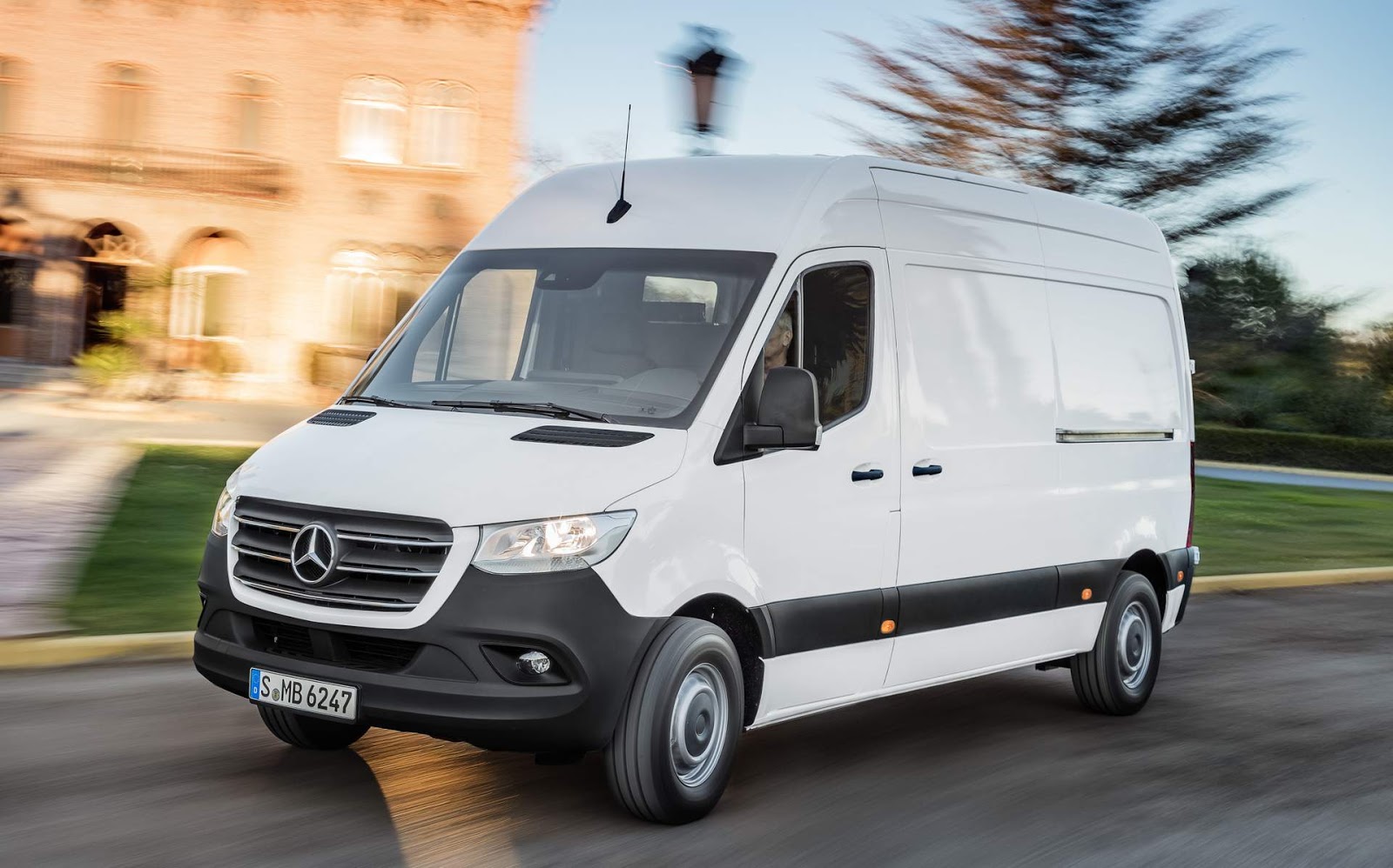 Mercedes-Benz Sprinter 2019: fotos e detalhes iniciais