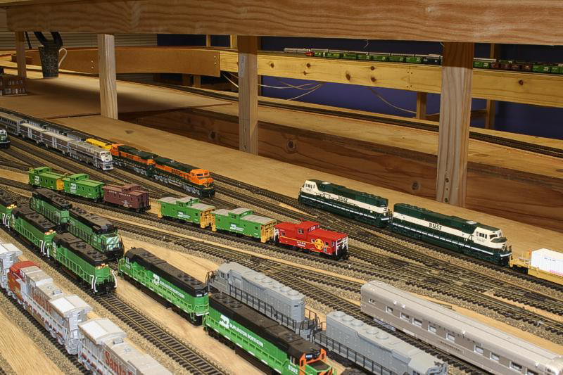 BNSF modeling in N Scale: Layout tour