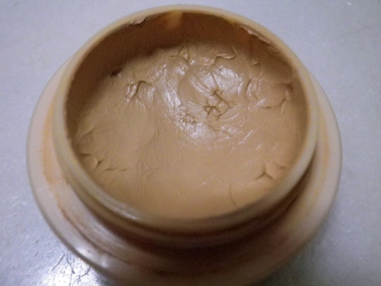 Make Up Galore: Covermark Basic formula foundation