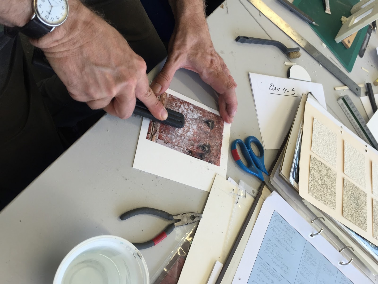 1:12 scale modern model houses: Workshop with David Neat