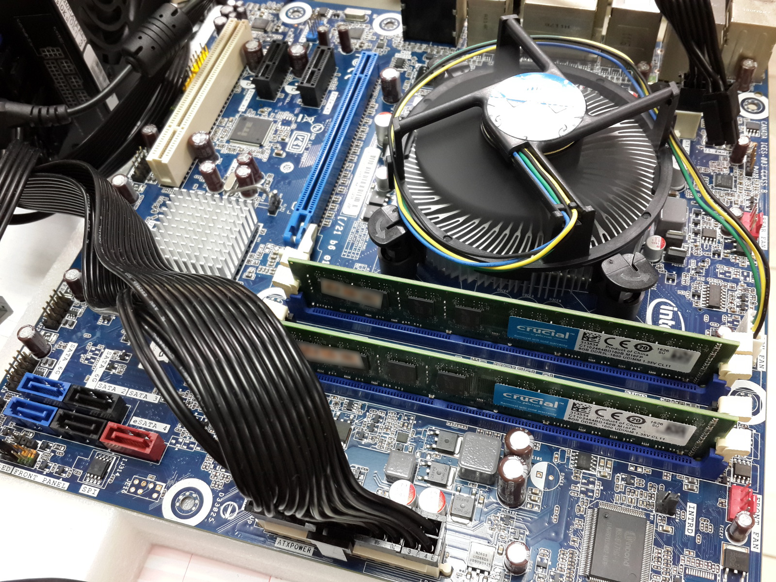 Joey的奮鬥: Intel DH67GD @ crucial DDR3L 1600 雙電壓