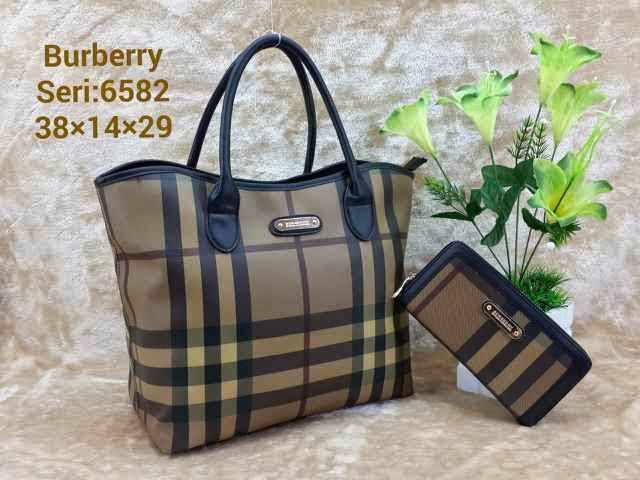 Tas Burberry 6582