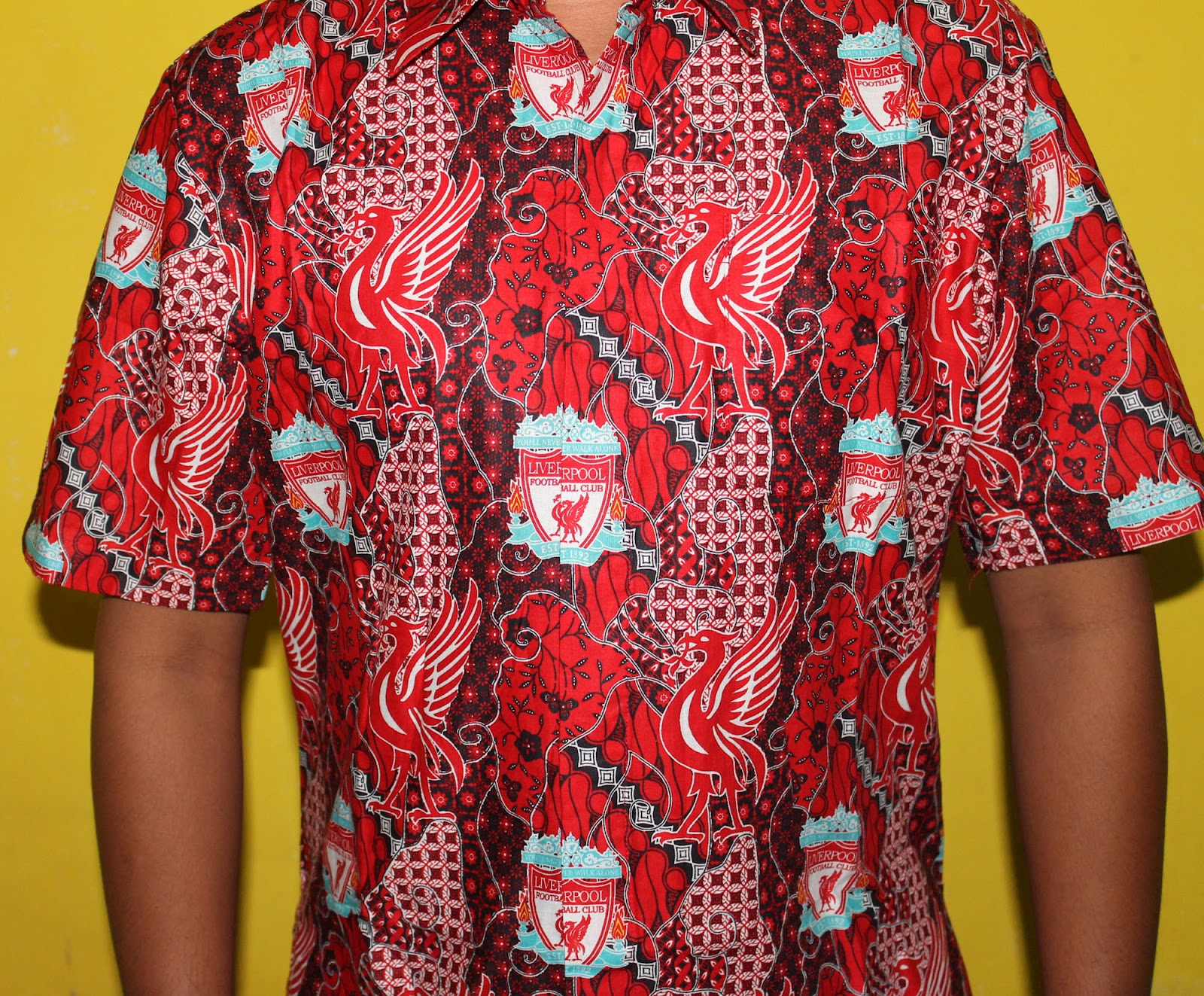 tatsbita collection: baju batik liverpool the reds
