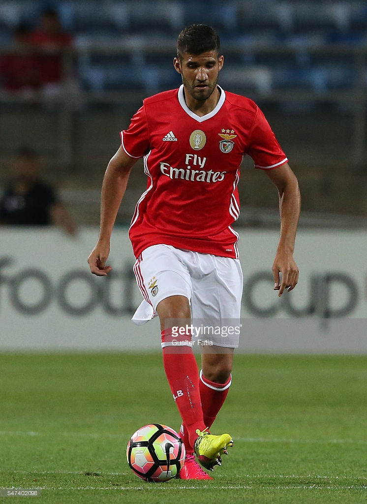 O Guerreiro da Luz: Começar os torneios de pré-época...