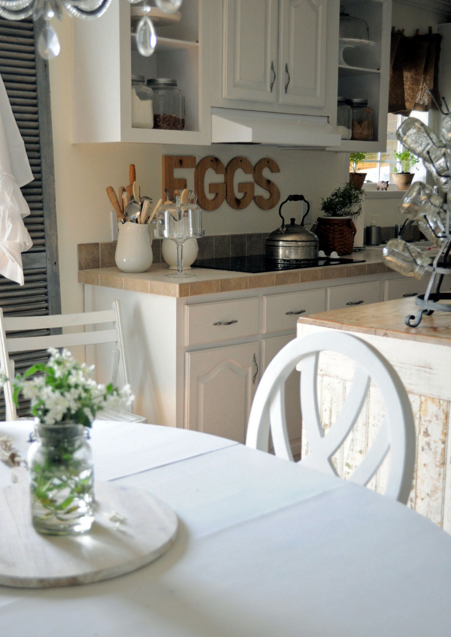 LaurieAnna's Vintage Home: Featured Farmhouse October, Farmhouse Friday #9