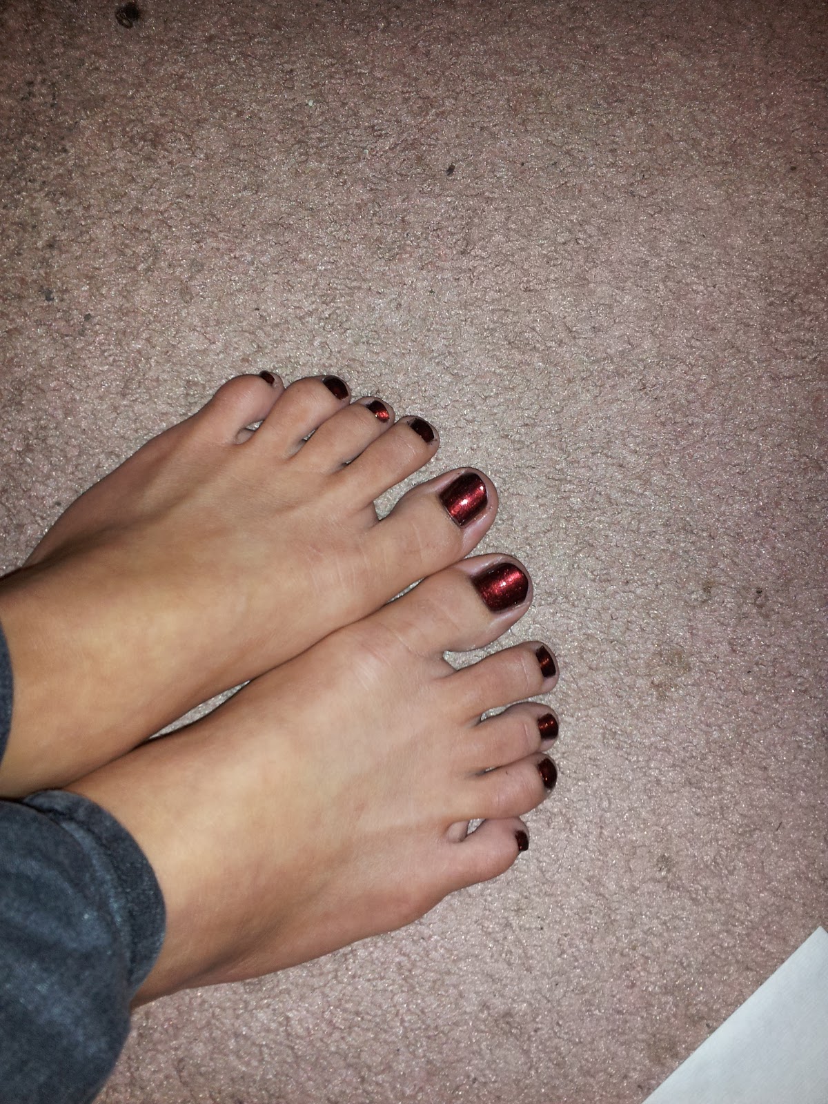 Majnooni Beauty: Creepy Feet : German-Icure By O.P.I