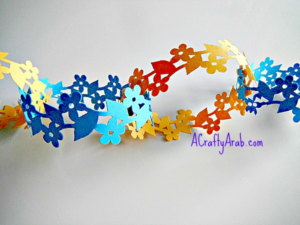 A Crafty Arab: Eid Countdown Chain Tutorial