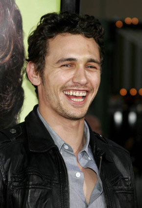 World Famous Celebrities: James Franco, Have Great Smile