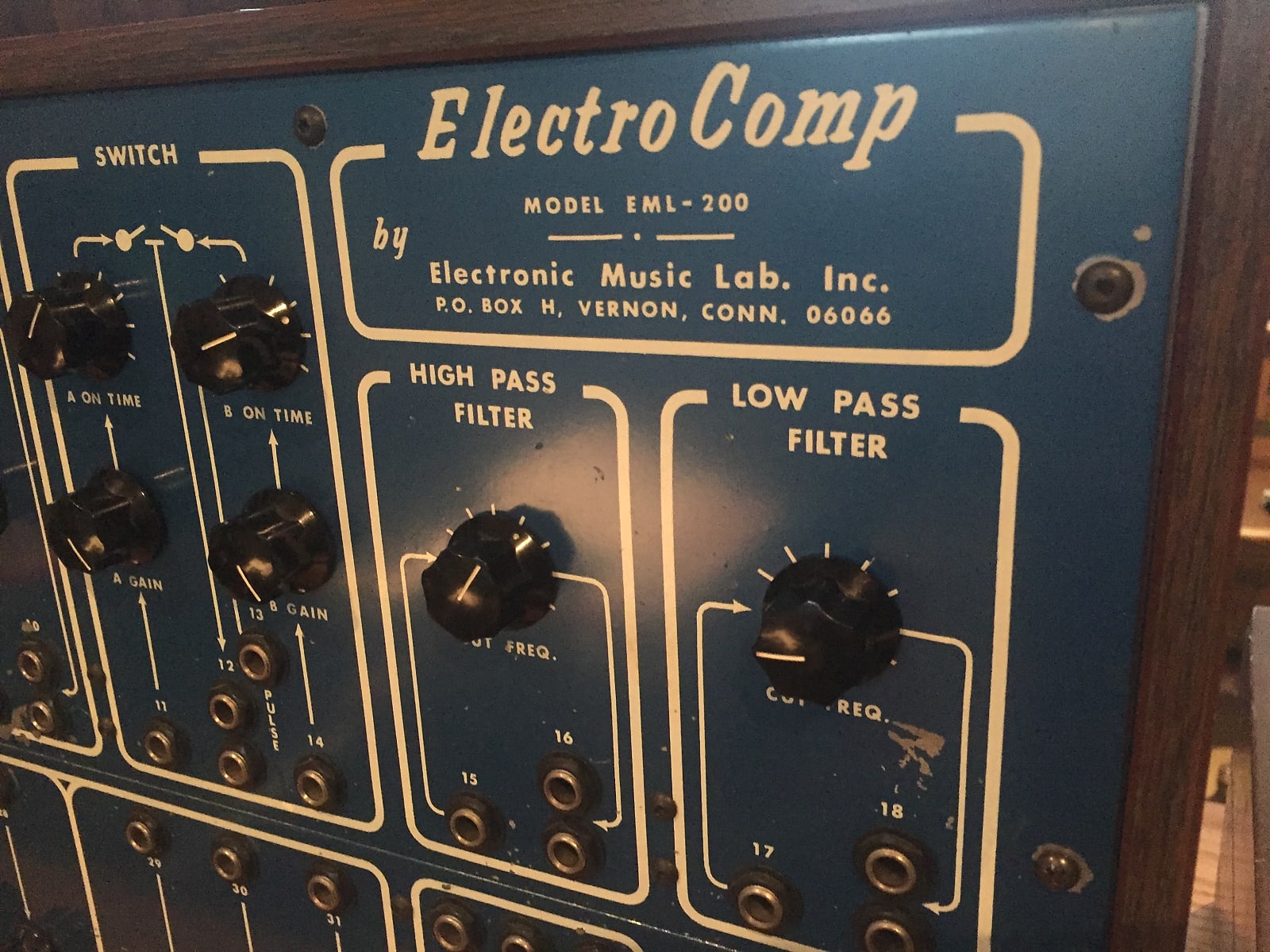 MATRIXSYNTH: Electronic Music Labs EML 200 modular analog synthesizer expander