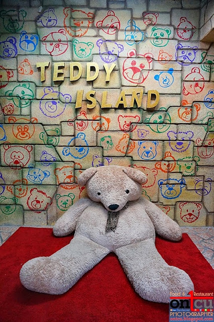OnTcU ~*@: Pattaya Dolphin Show & Teddy Island