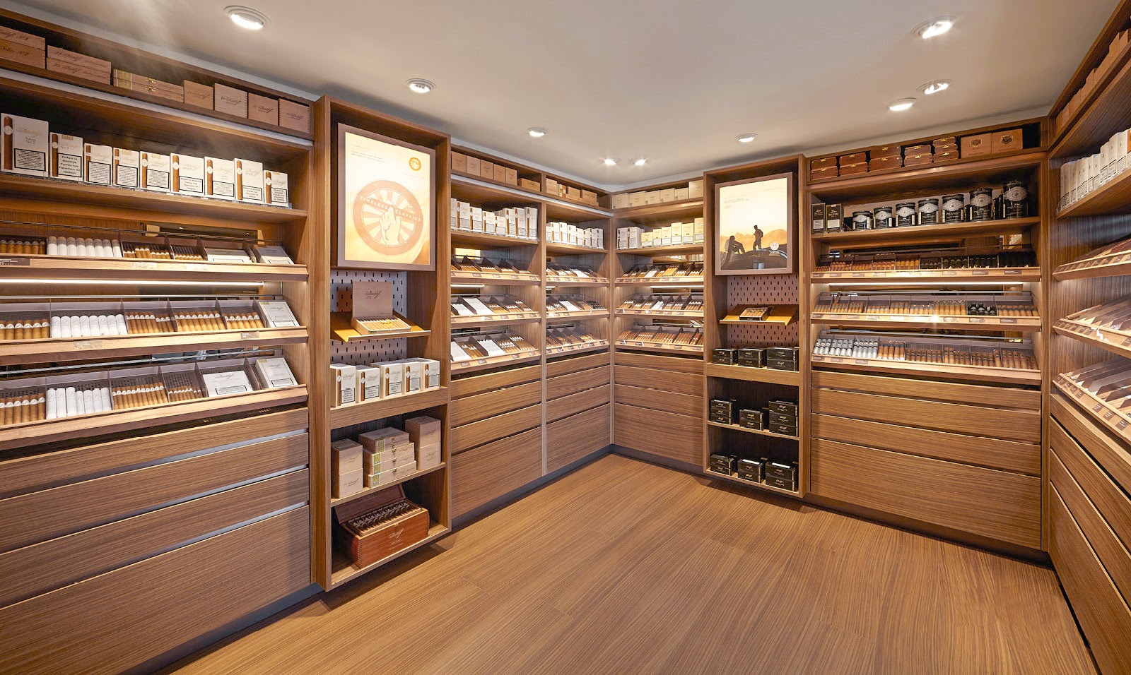 RetailStoreWindows.com: Davidoff, Brussels, Belgium