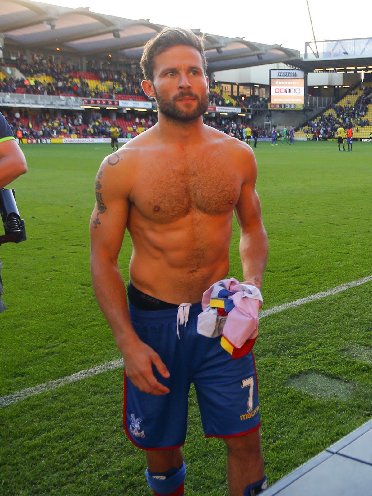 Shirtless Soccer Stars: Yohan Cabaye