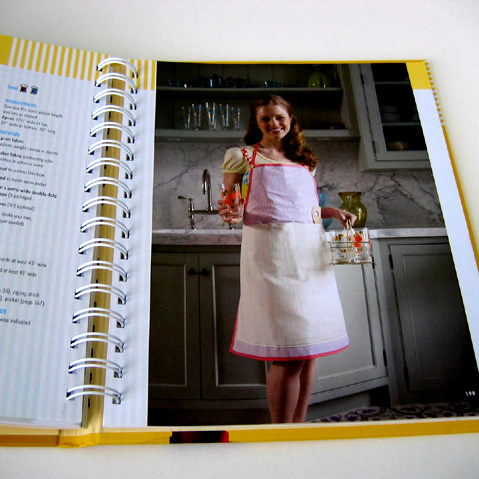 needle book: Happy birthday Bradley!(men's apron tutorial)