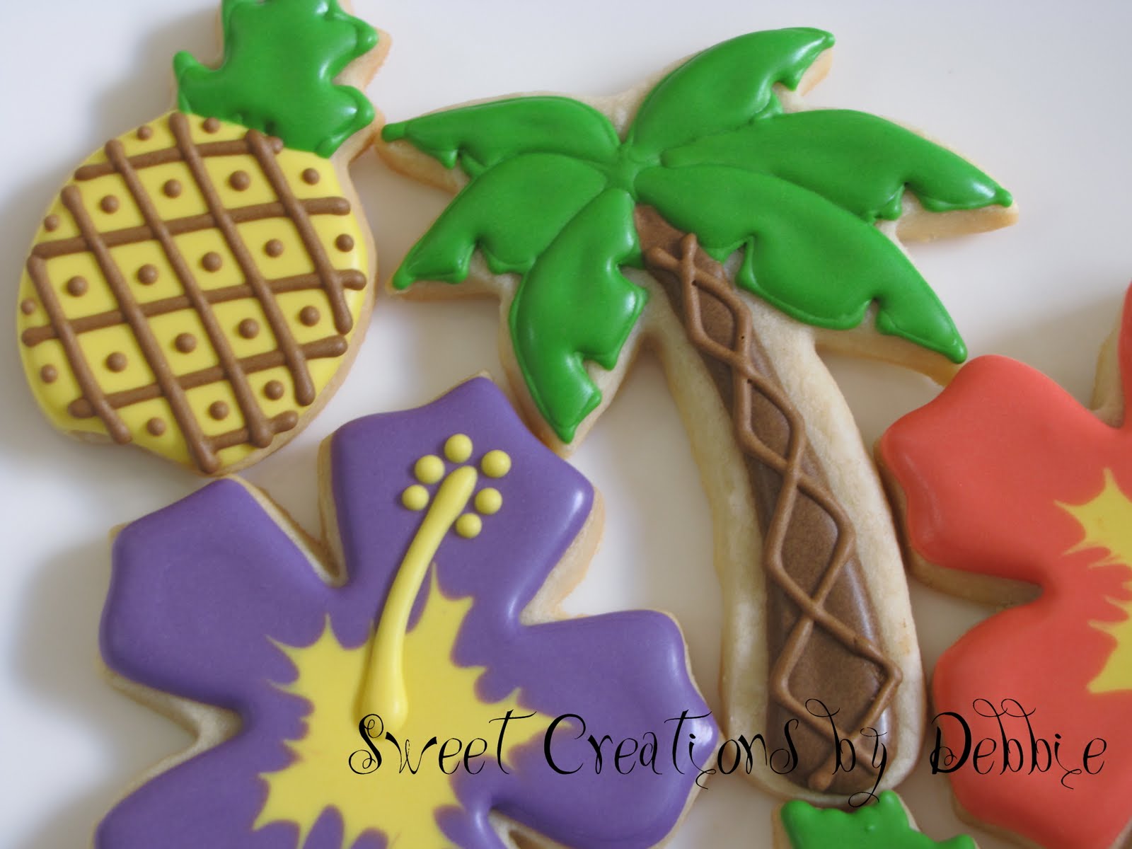 Sweet Creations by Debbie: Hawaiian Luau-Themed Cookies