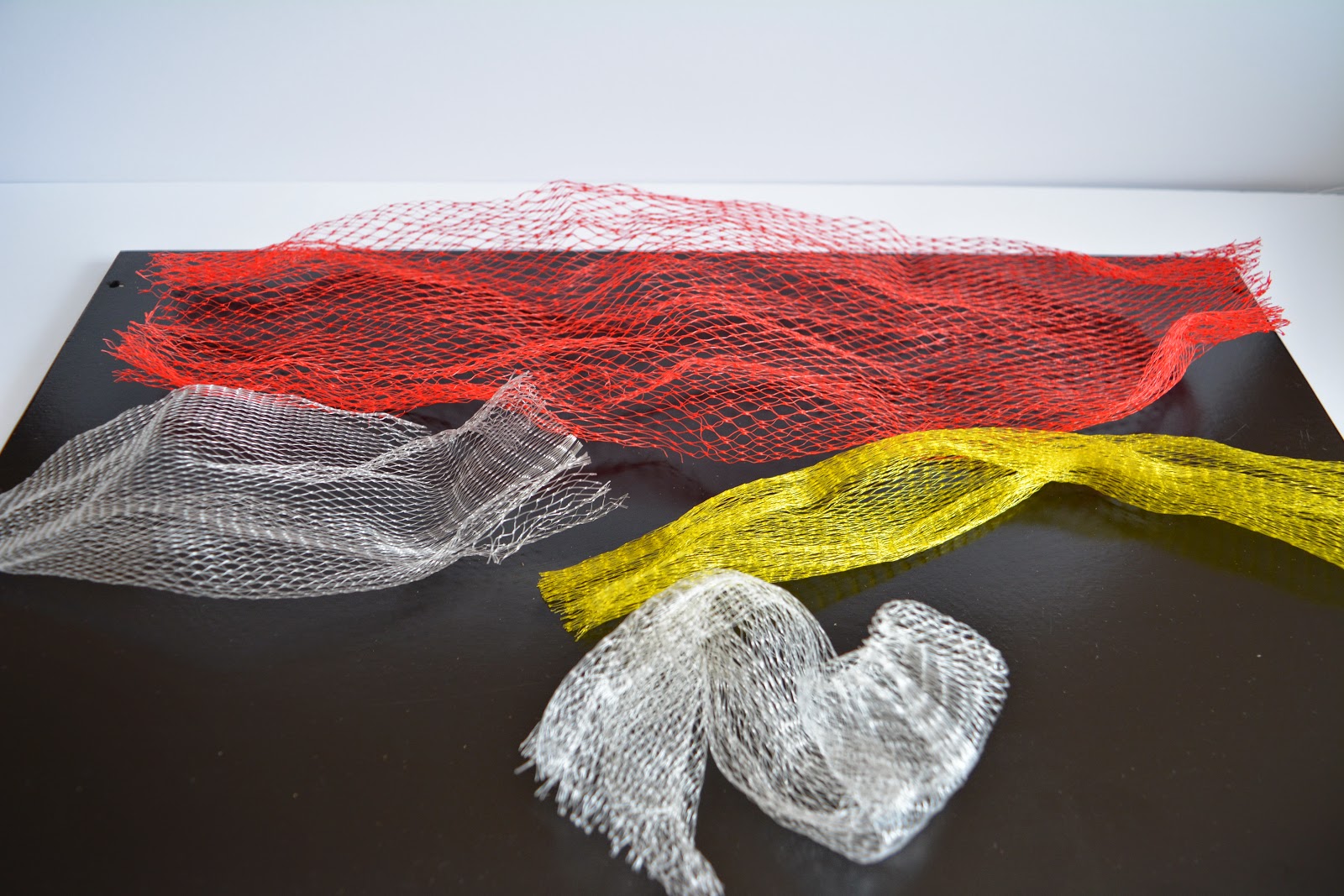 Petite Infanterie: How to make your own mini barbed wire