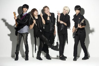 LEDApple (레드애플) releases MV “Let the Wind Blow” (바람아 불어라)