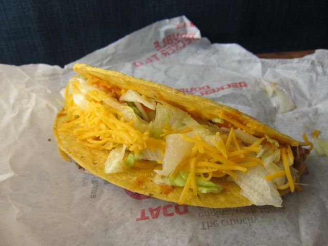 Review: Taco Bell - Sriracha Taco