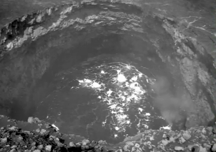 Geology in Motion: Spectacular videos of crater rim collapse into ...