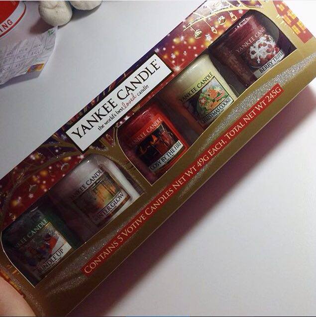 BAYA: Marc Jacobs, Yankee Candle, Girl online on tour