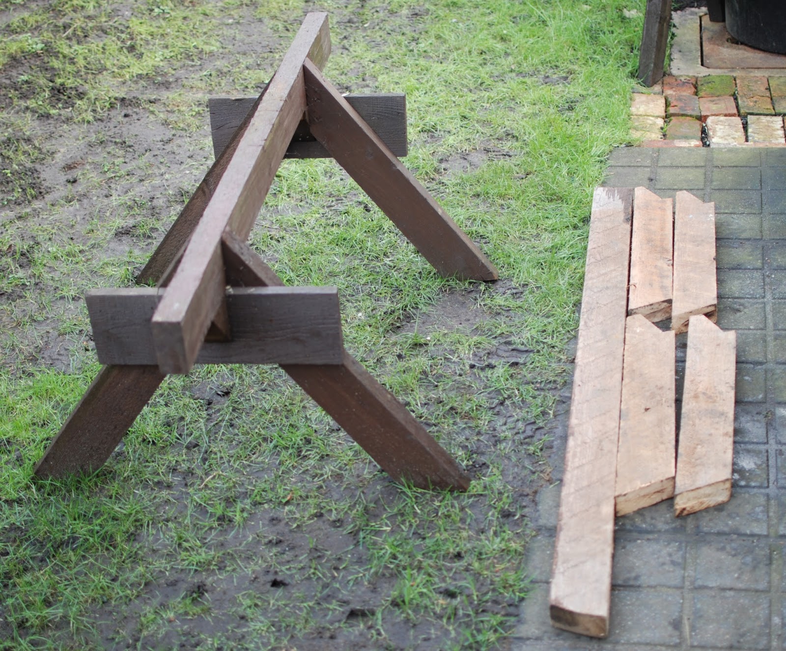 Justin's Classic Mini Project: Making the trestles to support the Mini