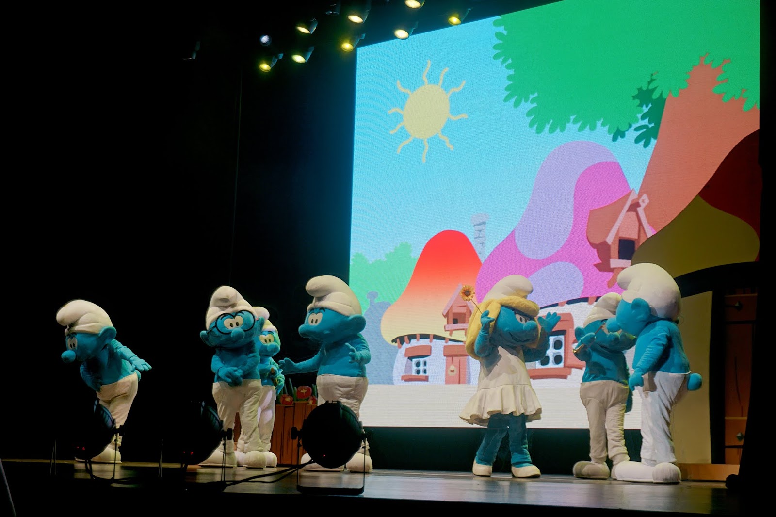 The Smurfs Live Performance at Resorts World Genting | Snowman · Sharing