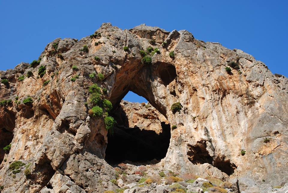 ΟΔΗΓΟΣ ΑΓΟΡΑΣ ΚΡΗΤΗΣ: TAXI STATION IERAPETRA