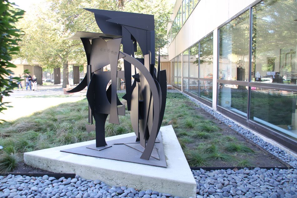 Public Art in Chicago: University of Chicago: Smart Museum [Sculpture ...