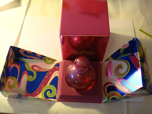 Pandora`s Box: Britney Spears Fantasy Perfume Review