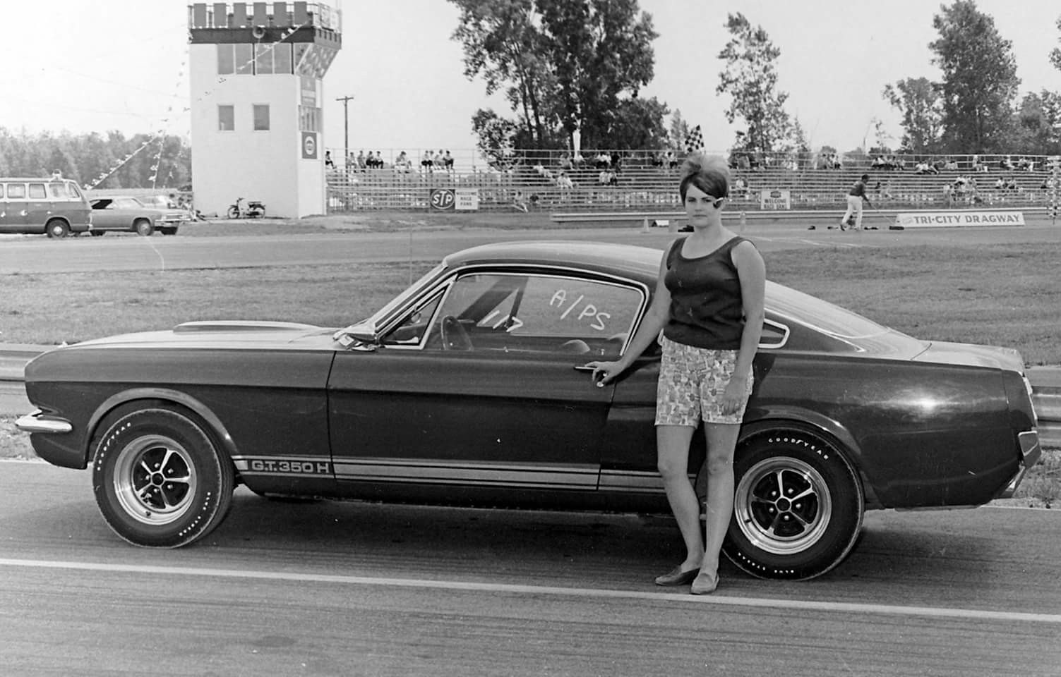 Just A Car Guy: women drag racers, mid to late 60s