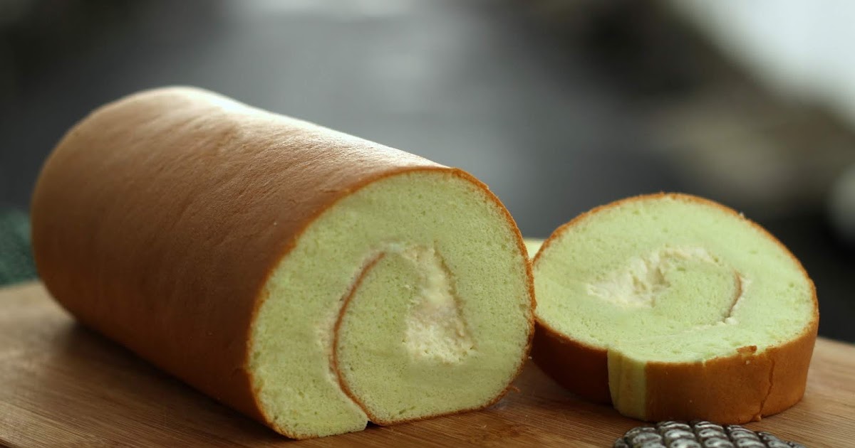 The Informal Chef: Pandan Swiss Roll (Cooked Dough Method) 班兰瑞士卷