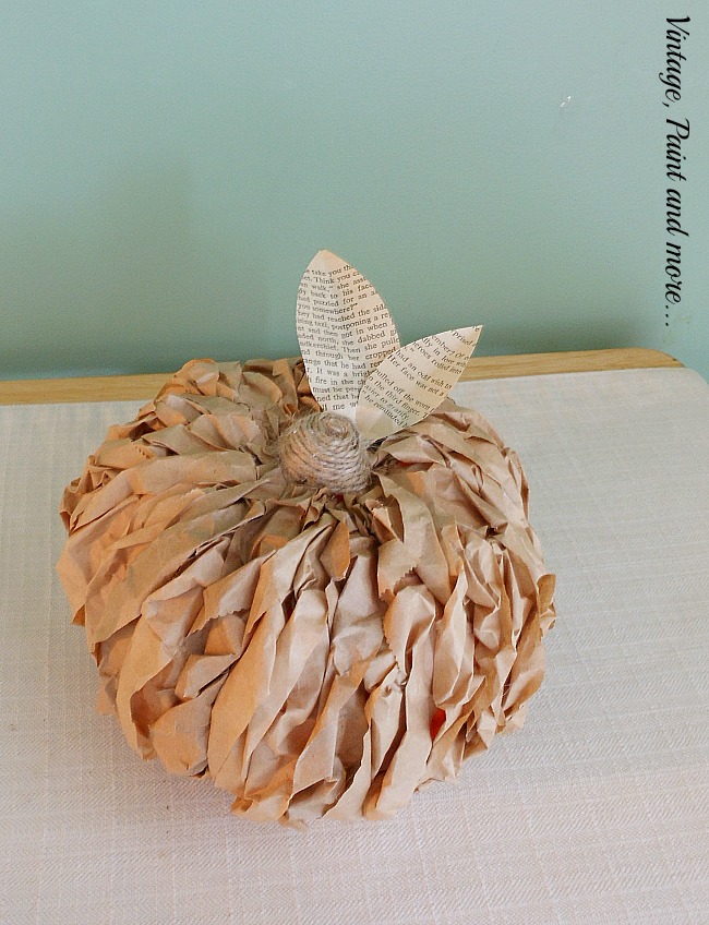 Twisted Paper Pumpkins | Vintage, Paint and more...