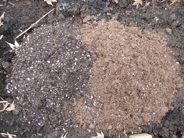 Living Simply - Living Well: Soil structure for raised beds