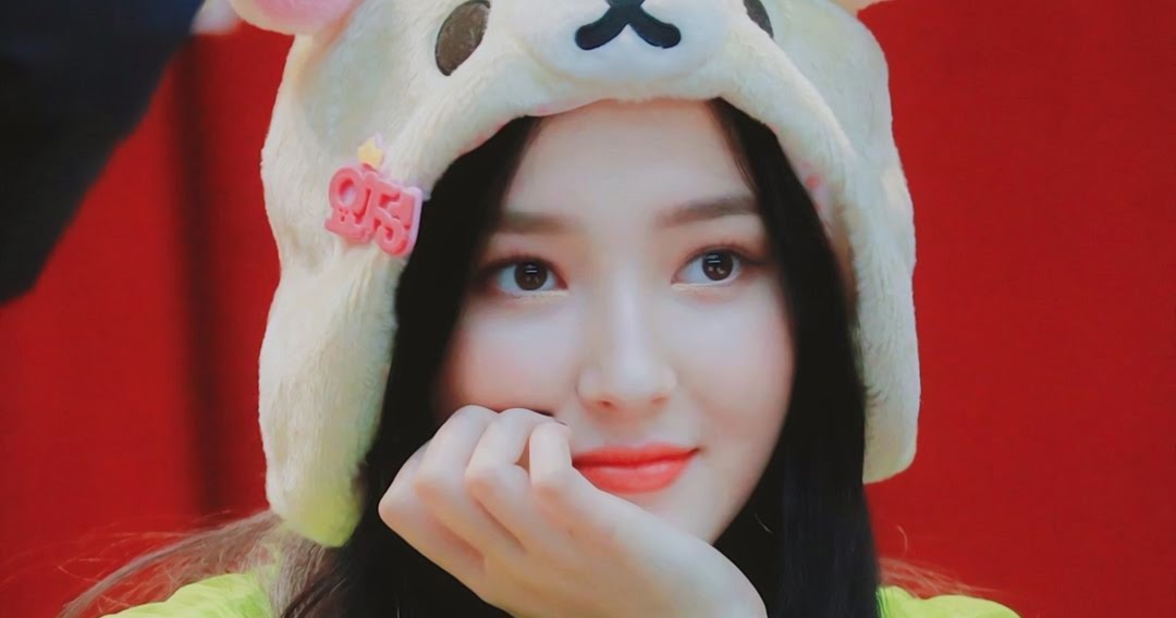 soo cute Nancy momoland - Instant5HD