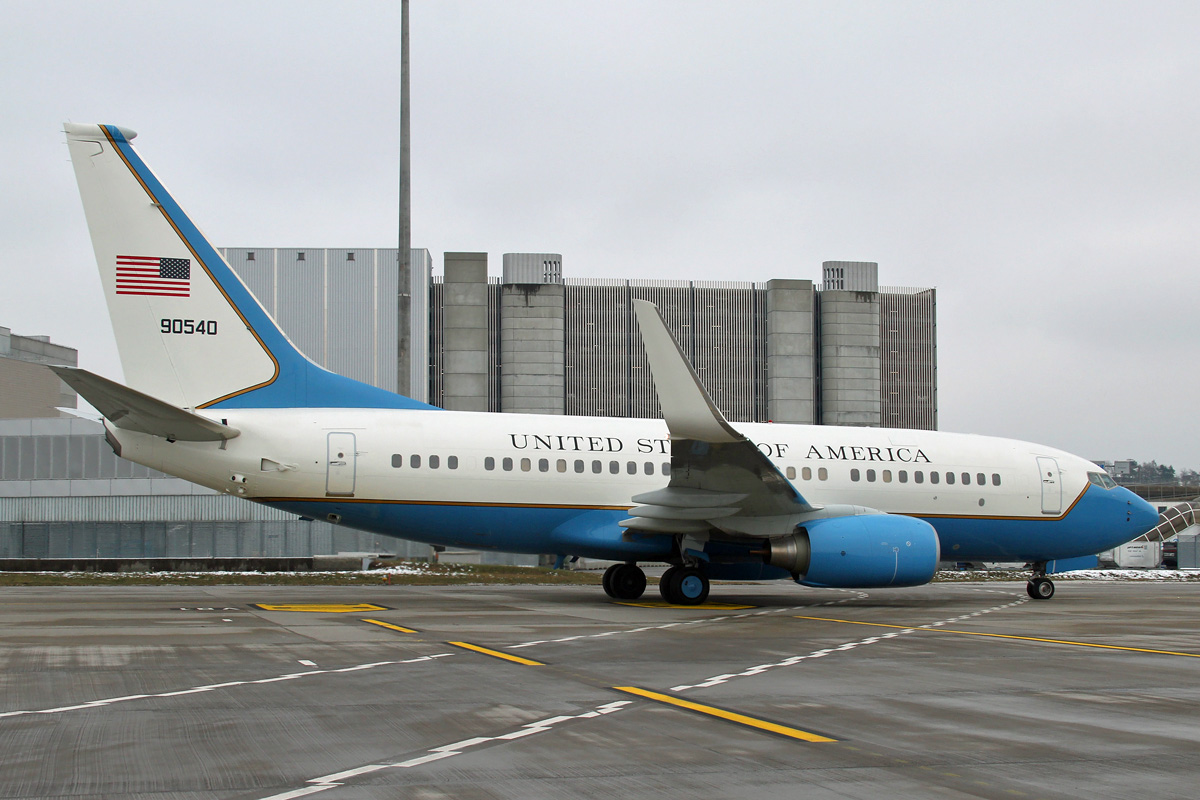 Eastwings: C-40C * B-737-7DM BBJ * United States Air Force USAF * 09-0540