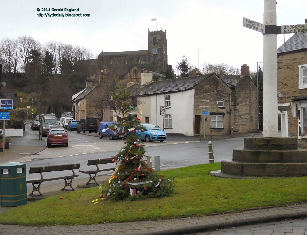 Hyde Xtra: Twiggy at Mottram in Longdendale.
