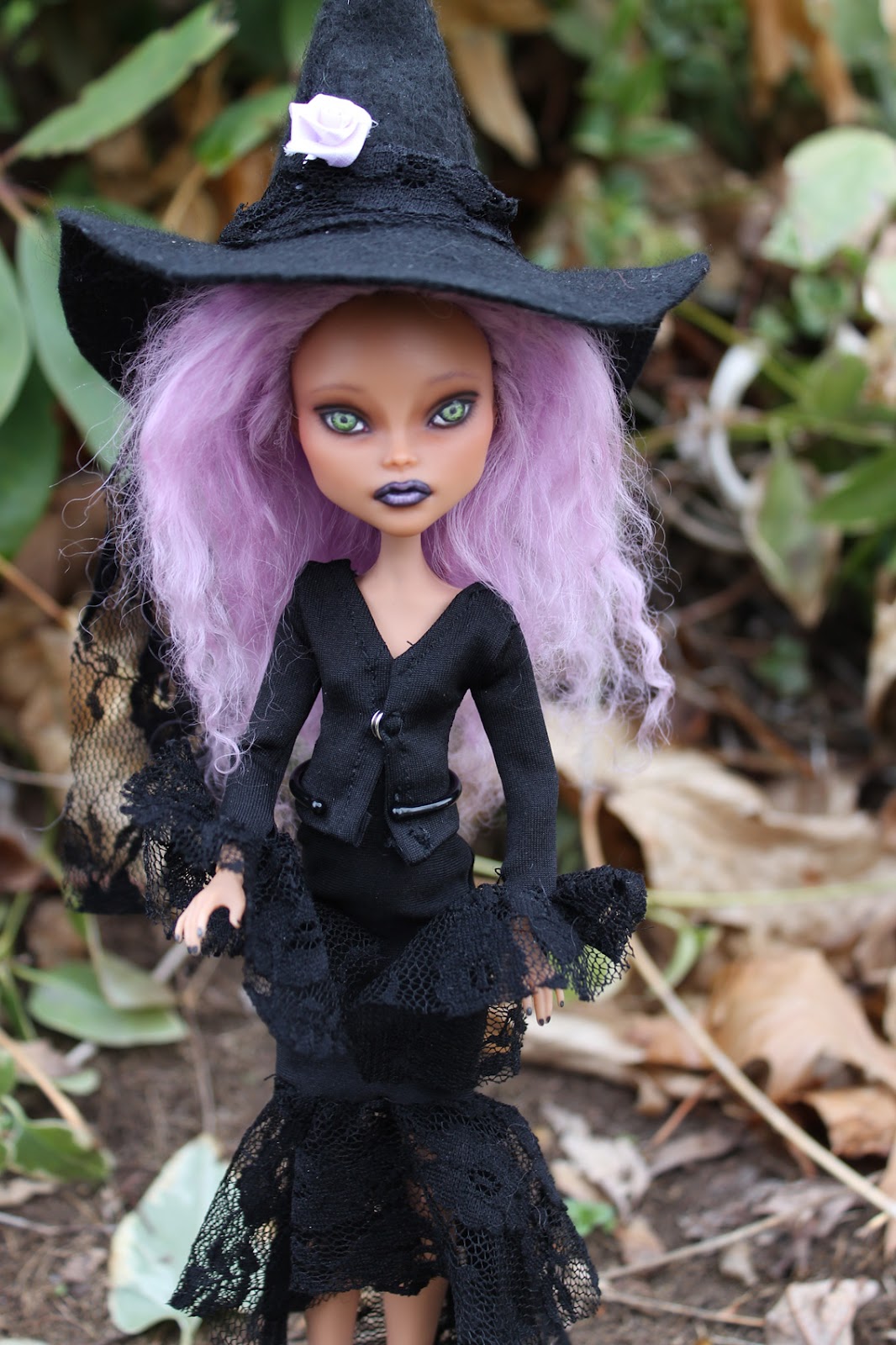 Anne Marie Gibbons Monster High Repaints & Customs: Enchantra Spell
