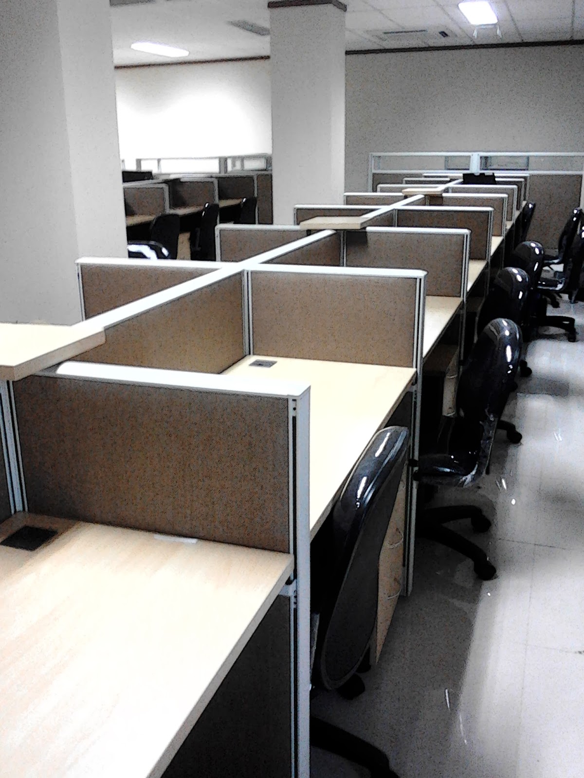 PARTISI/WORKSTATION/CUBICLE KANTOR: WORKSTATION KANTOR MURAH