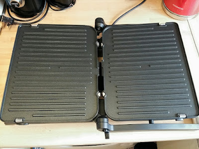 REVIEW: Hotpoint 3-in-1 Contact Grill | The Test Pit