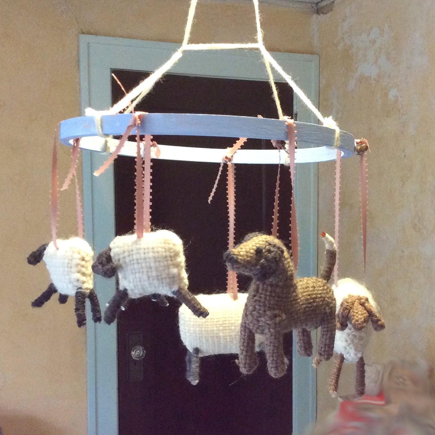 Pin Loom Weaving: Pin loom sheep carousel
