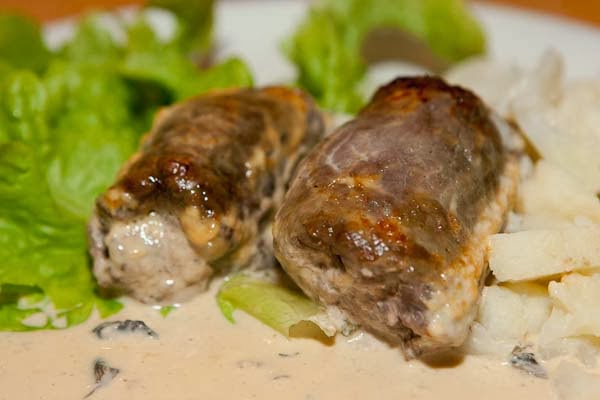 Erikas LCHF till vardag och fest: Svampfyllda rullader i gräddsås