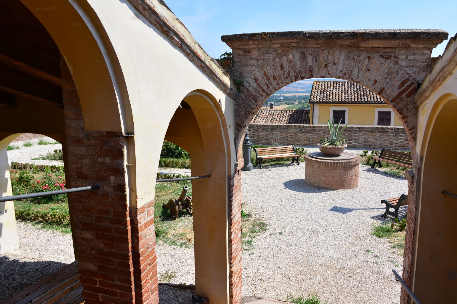 Cosa vedere a Mondavio e a Mondolfo - Itinerari low cost