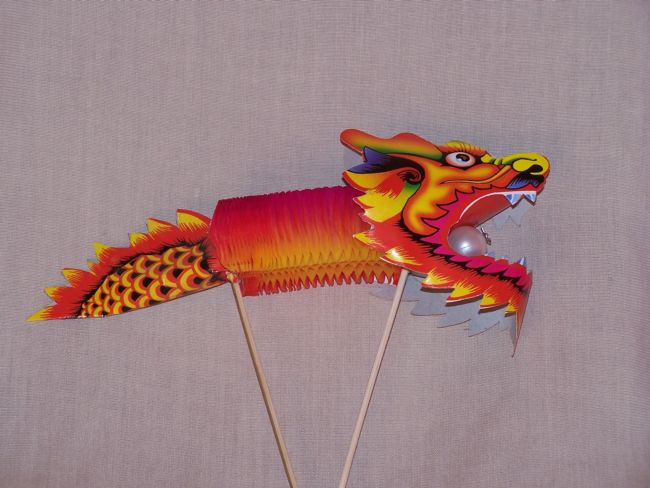 Chinese New Year Cards: Chinese Dragon Puppet