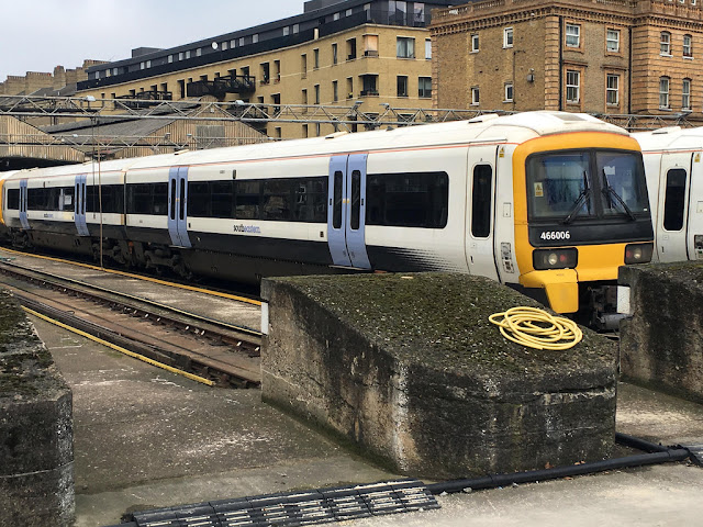 British Diesels and Electrics: Class 466 Networker