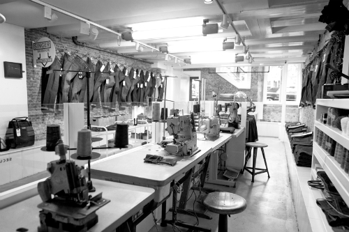 brandpool: DENHAM eröffnet Denim Service Store