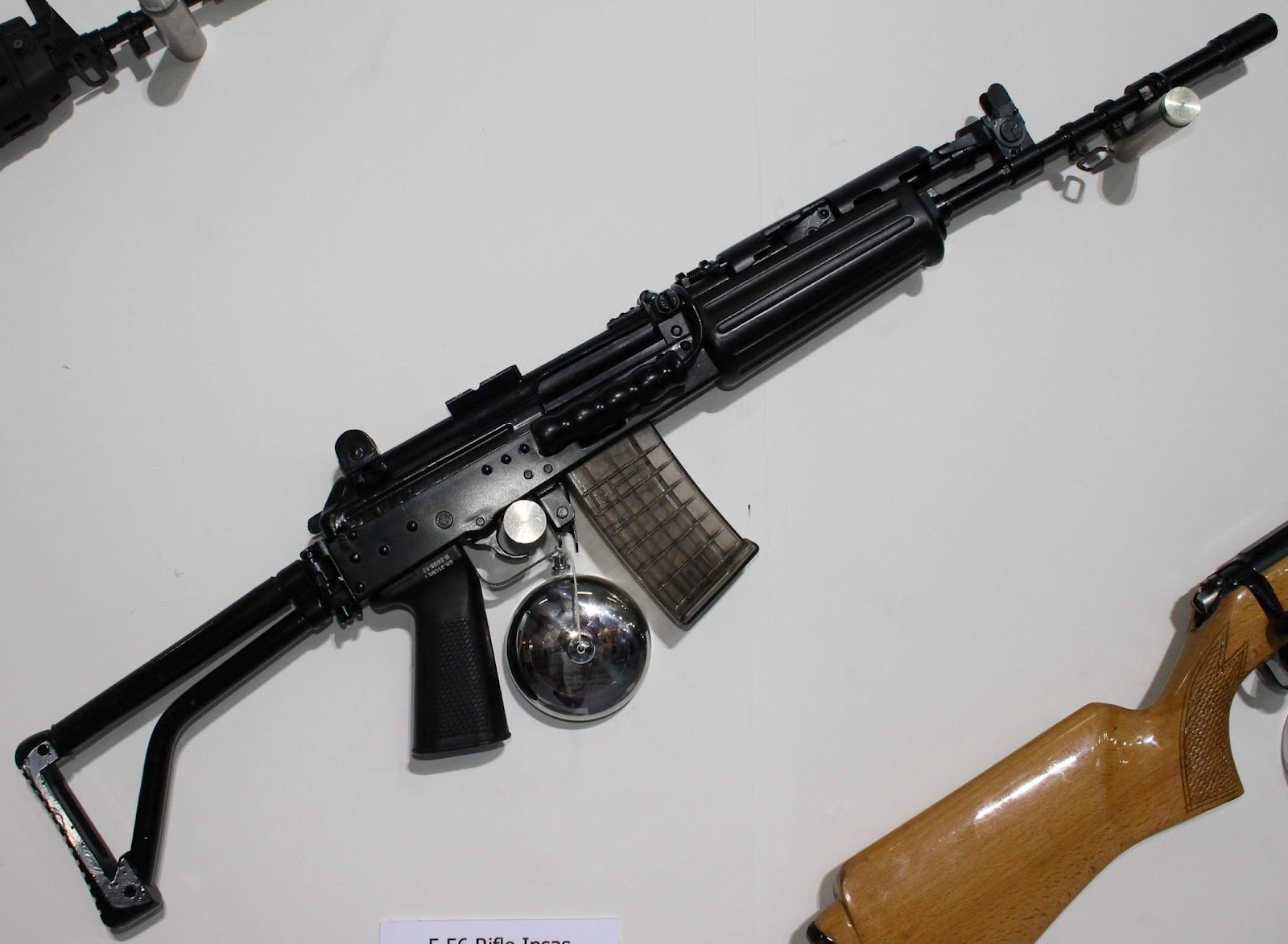 GUN MANIAC: INSAS 5.56mm ASSAULT RIFLE