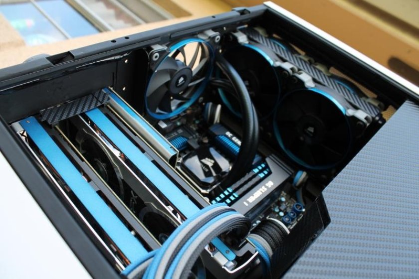SICK CUSTOM PC 电脑DIY: Build of the week: Sleeper case gaming rig ...