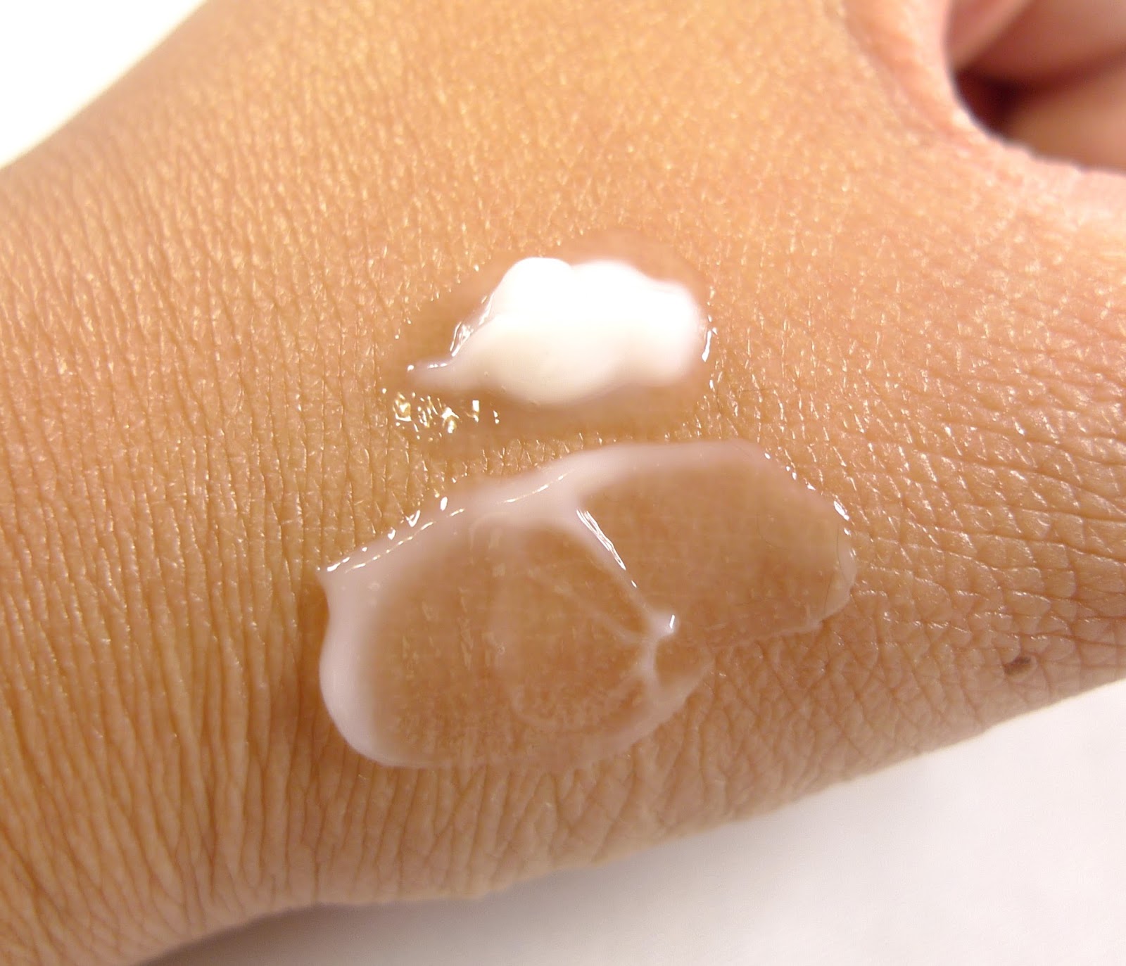 Review: Lucido-L Smooth and Sleek Straightening Milk